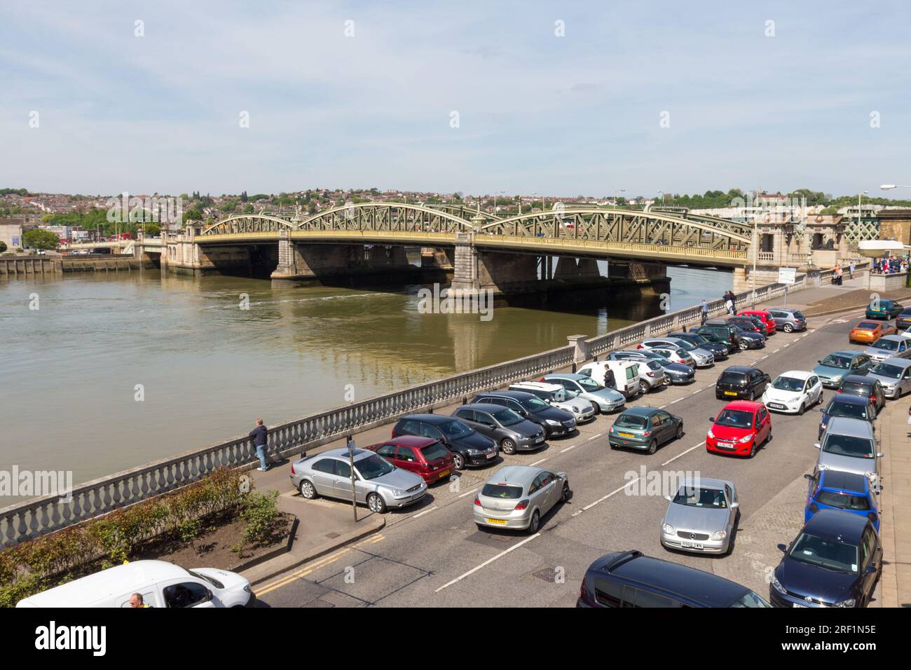 The river Medway at the Rochester Sweeps festival Stock Photo - Alamy