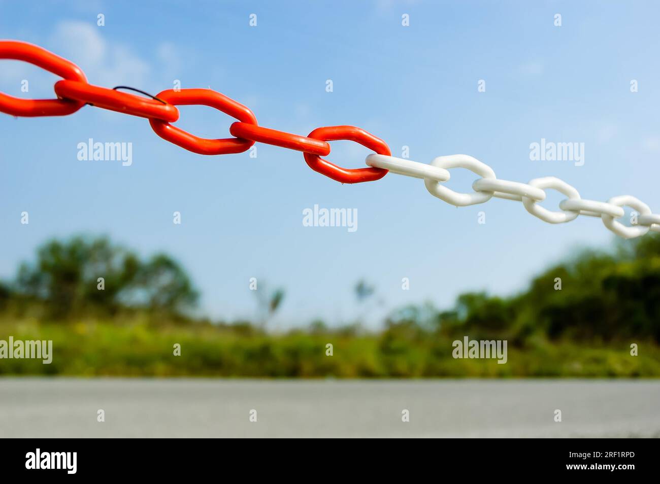 Driveway chain entrance hi-res stock photography and images - Alamy