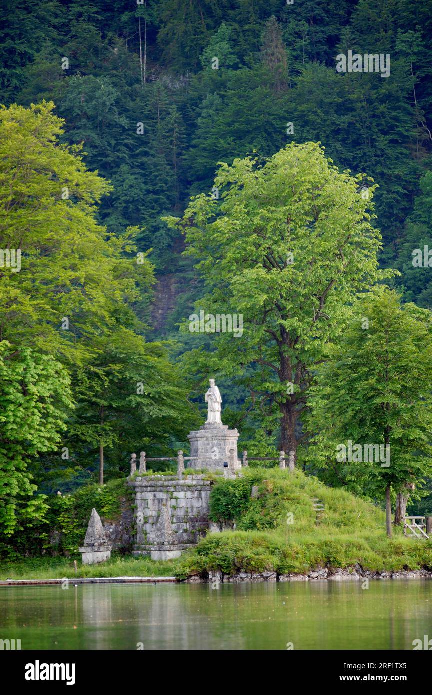 Christlieger Island with Nepomuk statue, Koenigssee, Berchtesgaden ...