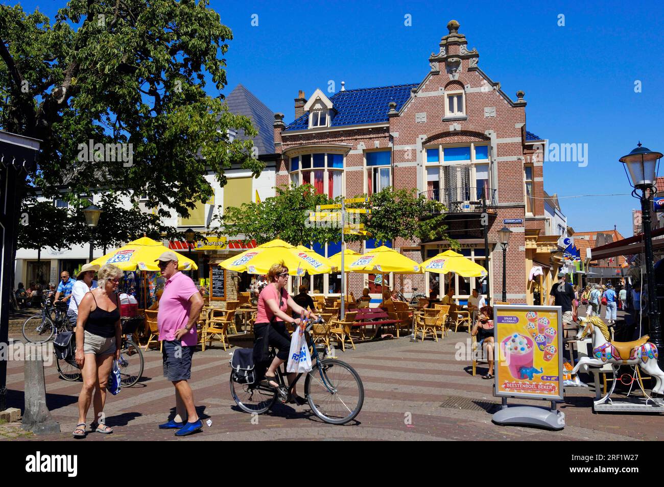 Street cafe, Den Burg, Texel, Netherlands Stock Photo - Alamy