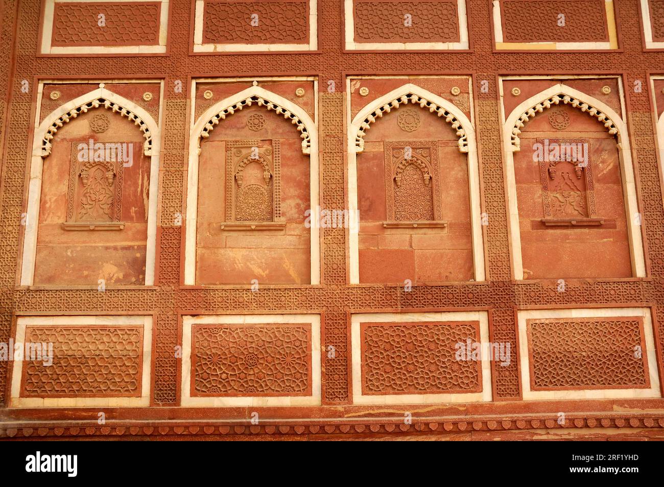 Patterns in the sandstone, Red Fort, Agra, Uttar Pradesh, India Stock ...