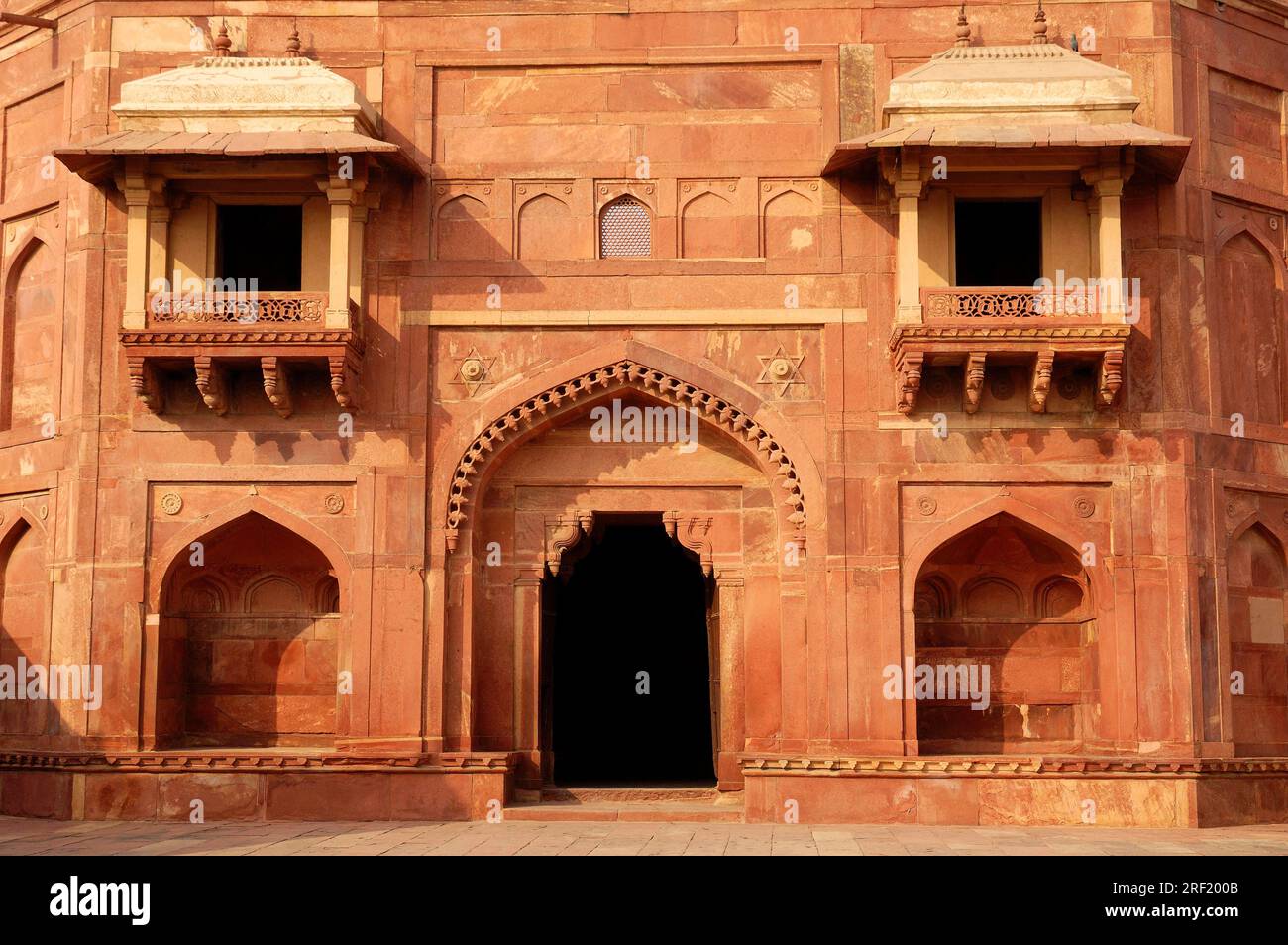 Entrance gate from the palace of Jodh Bai, Mughal city of Fatehpur ...