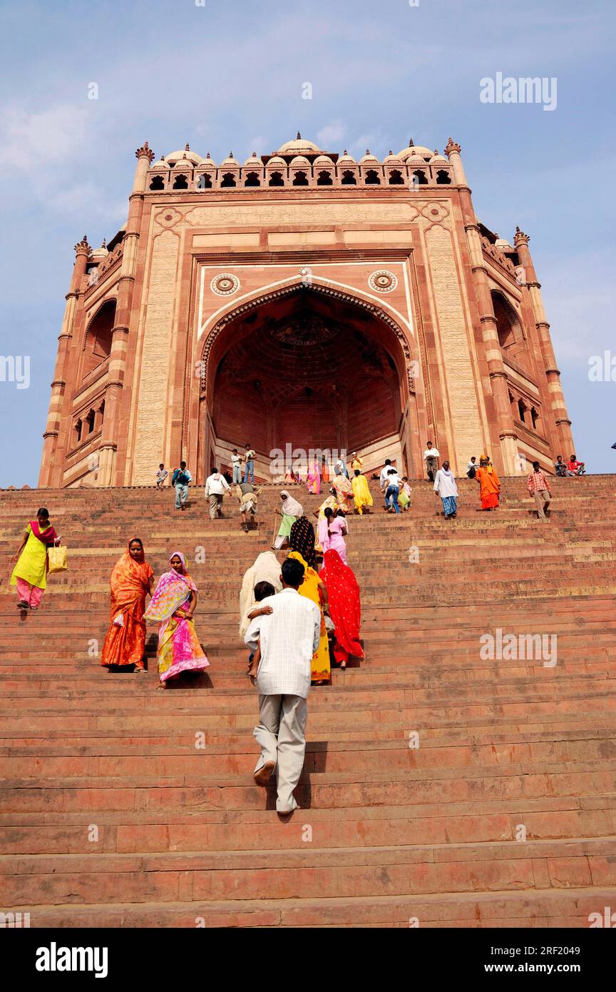 Victory Gate 'Buland Darwaza', Dargah, Mughal City, built 1569-1585 ...