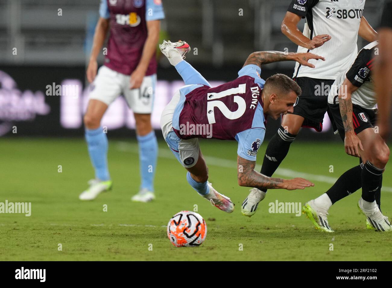 Soccer collision hi-res stock photography and images - Alamy
