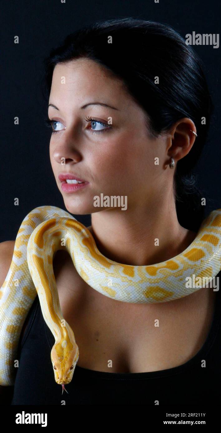 Indian albino hi-res stock photography and images - Alamy