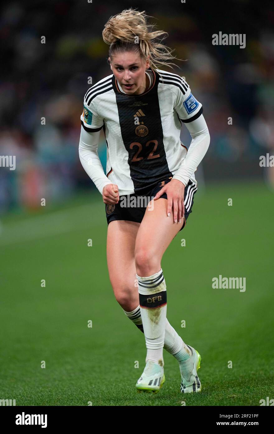 Women jule hi-res stock photography and images - Alamy