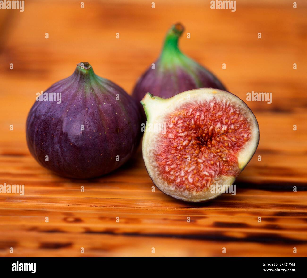 Cut-open figs (Ficus carica Stock Photo - Alamy