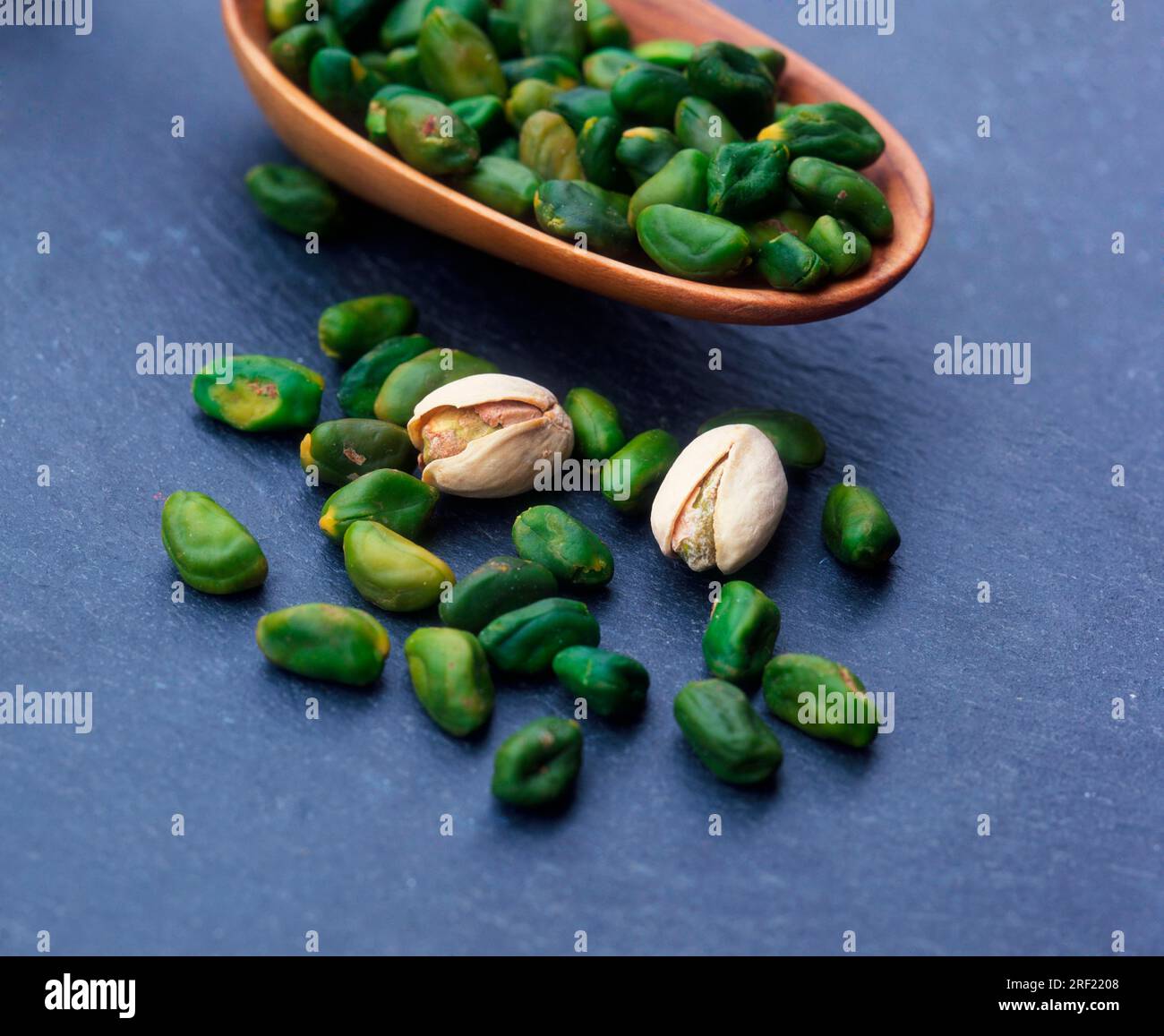 Real Pistachios (Pistacia vera) kernels, kernels Stock Photo - Alamy