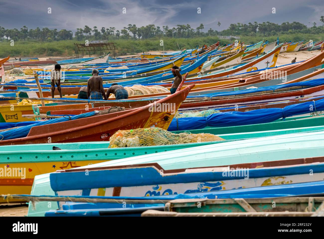 Fishing boats on seashore at Manapad near Tiruchendur, Tamil Nadu ...