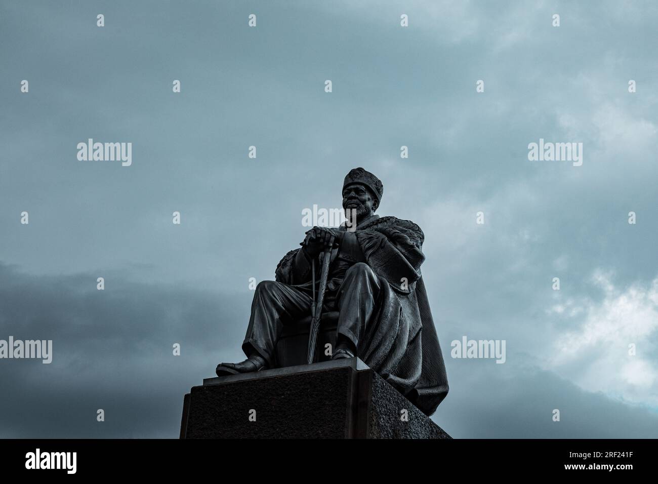 Jomo kenyatta statue hi-res stock photography and images - Alamy