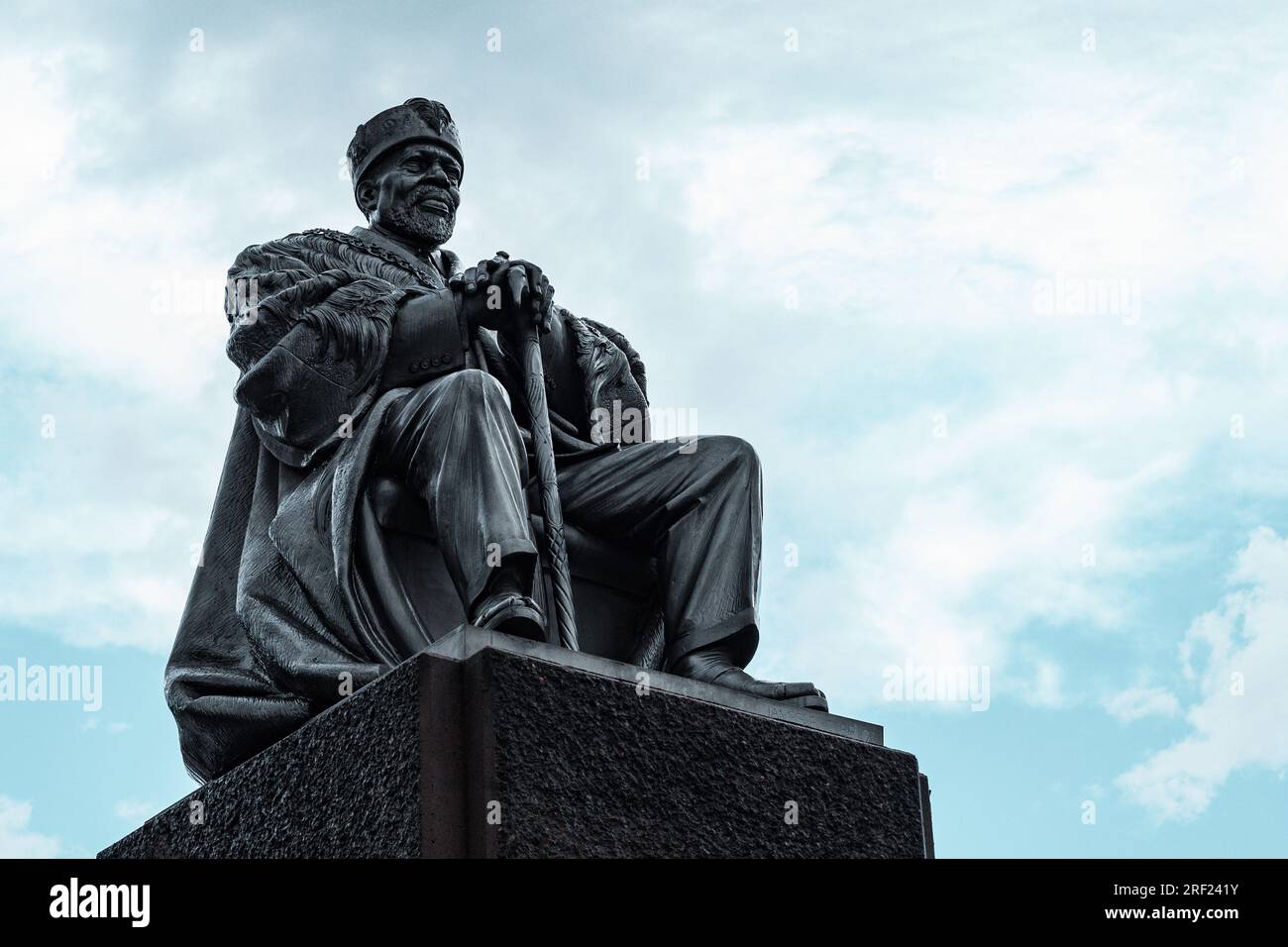 Jomo kenyatta statue hi-res stock photography and images - Alamy