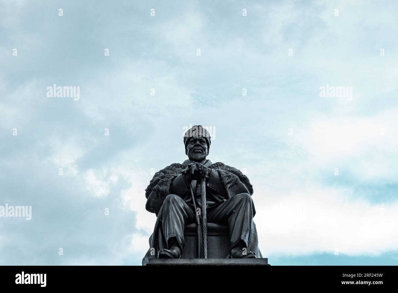 Jomo kenyatta statue hi-res stock photography and images - Alamy