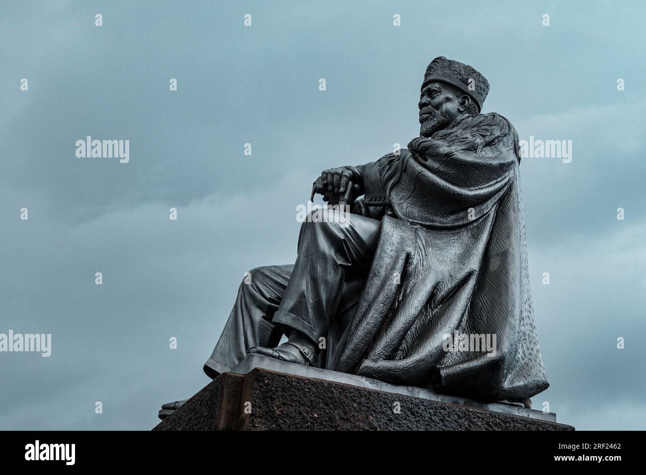 Jomo kenyatta statue hi-res stock photography and images - Alamy