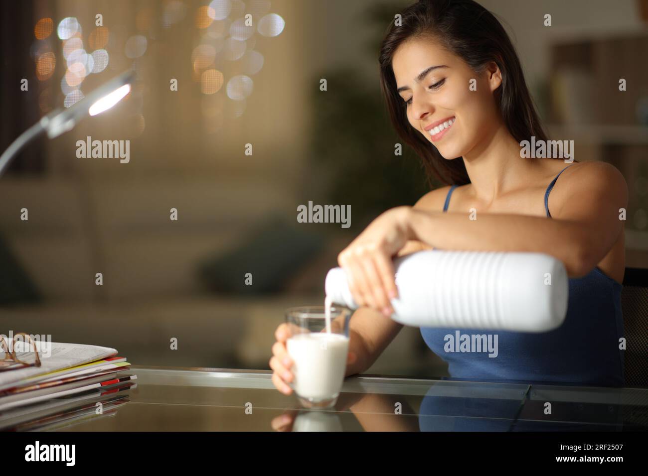 Female drink milk glass hi-res stock photography and images - Alamy