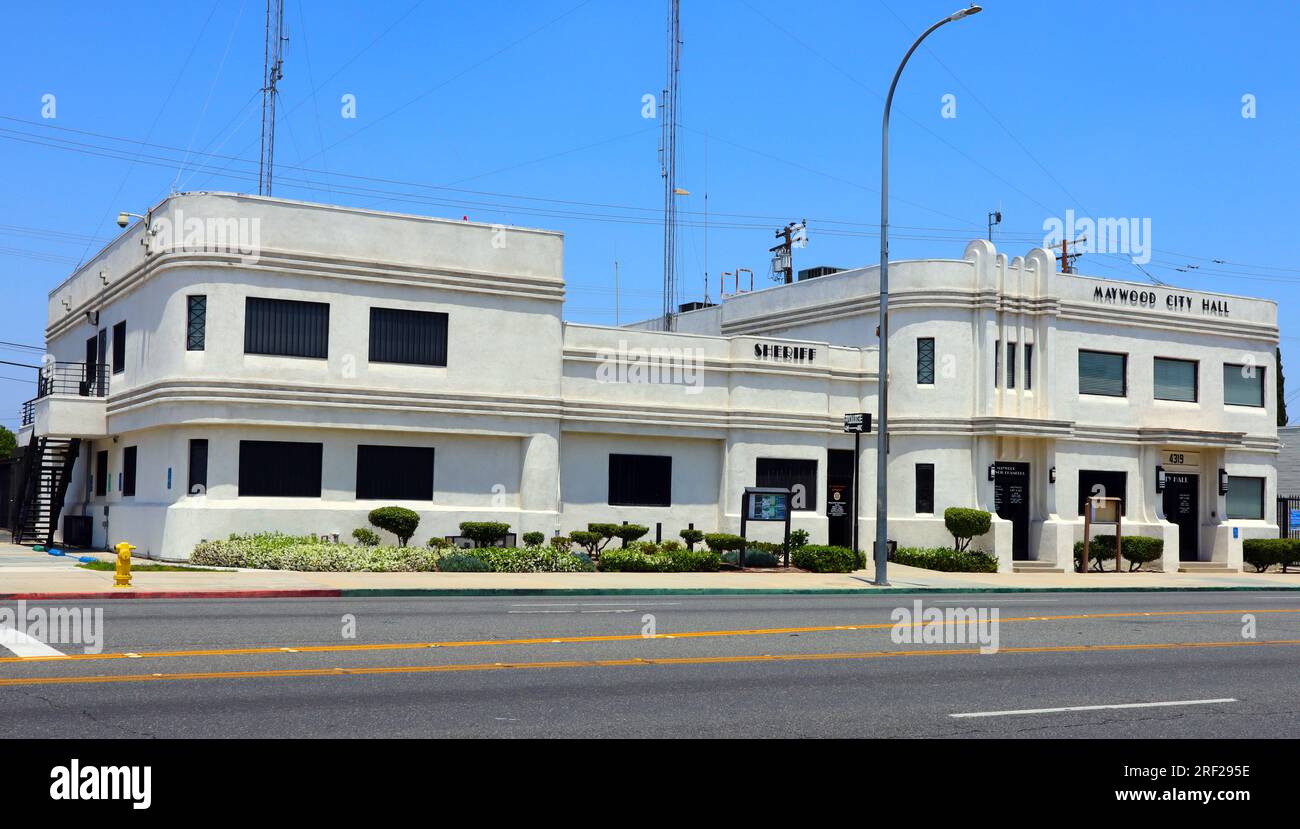 MAYWOOD (Los Angeles County), California: MAYWOOD City Hall and Police ...