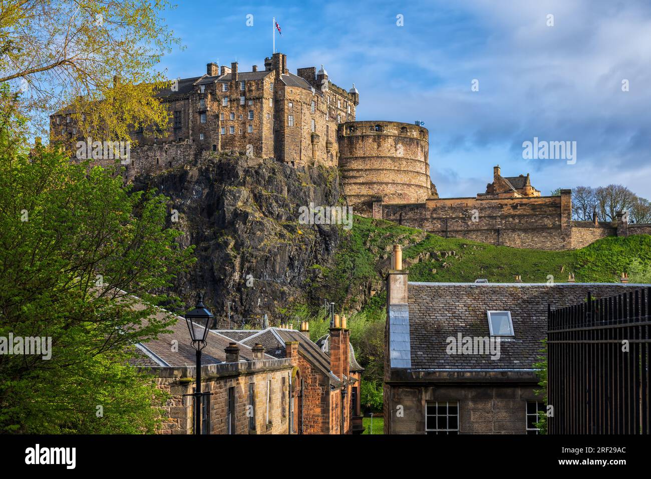 Edinburgh Castle from the Vennel Steps viewpoint in Scotland, UK Stock ...
