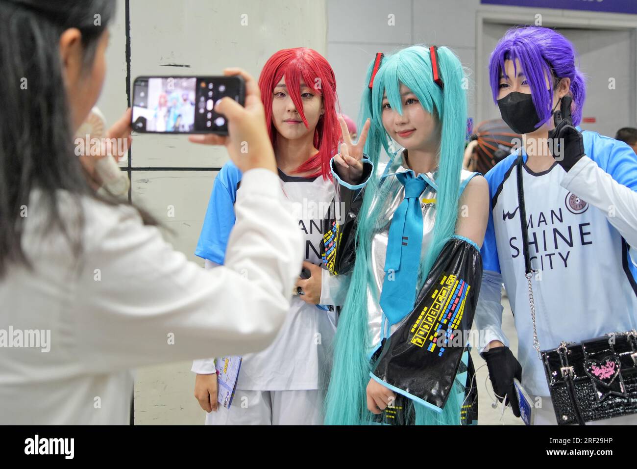 100 billion in 2026 hi-res stock photography and images - Alamy