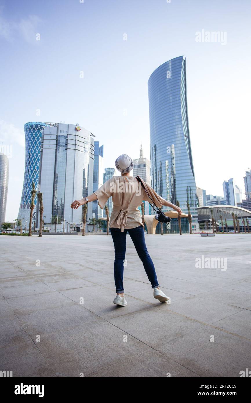 Woman dancing on the street hi-res stock photography and images - Alamy