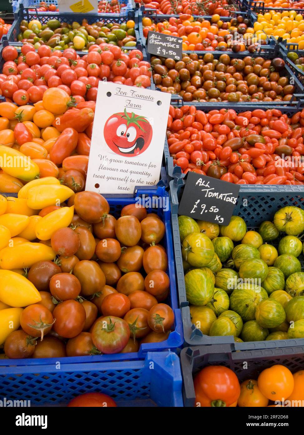 Tomato stall hi-res stock photography and images - Alamy