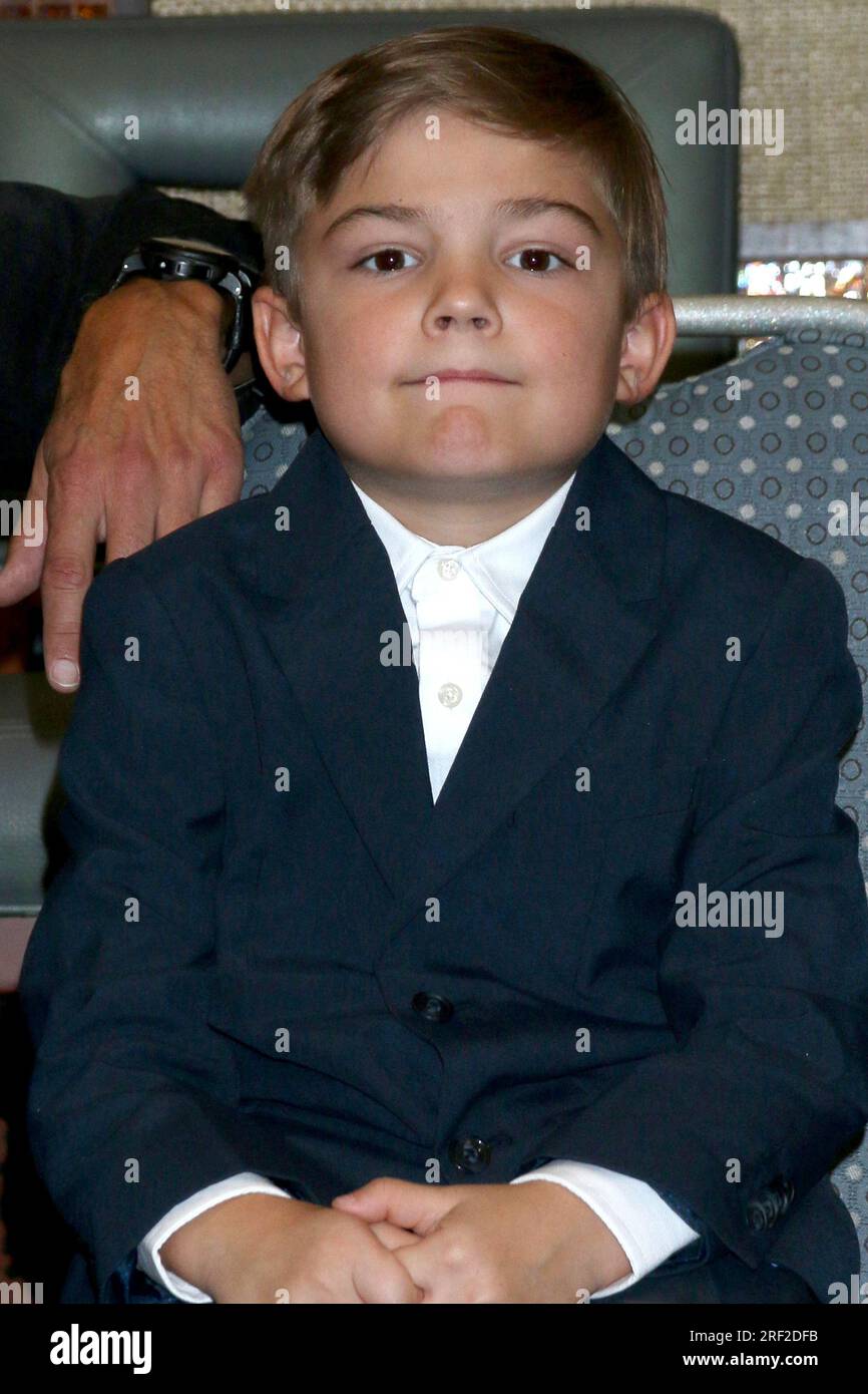 LOS ANGELES - JUL 29: Gary James Fuller at the General Hospital Fan ...