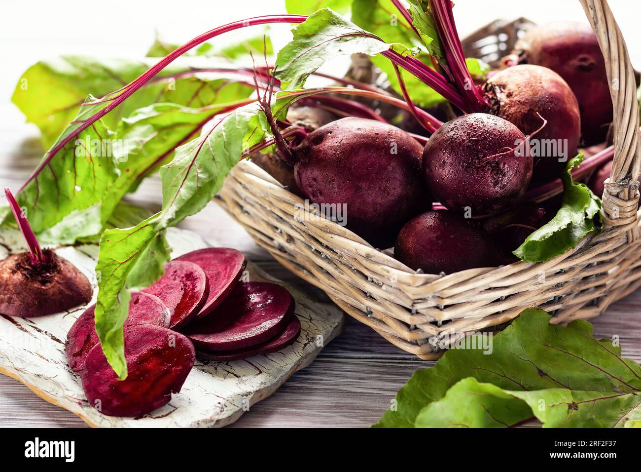 Beet vegetable basket hi-res stock photography and images - Alamy