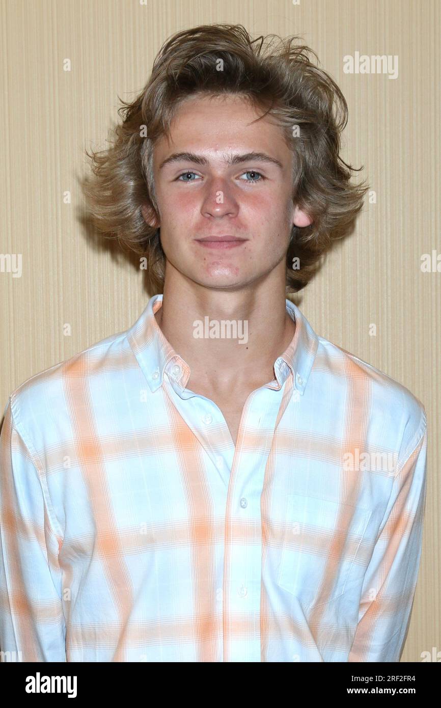 LOS ANGELES - JUL 28: Hudson West at the General Hospital Fan ...