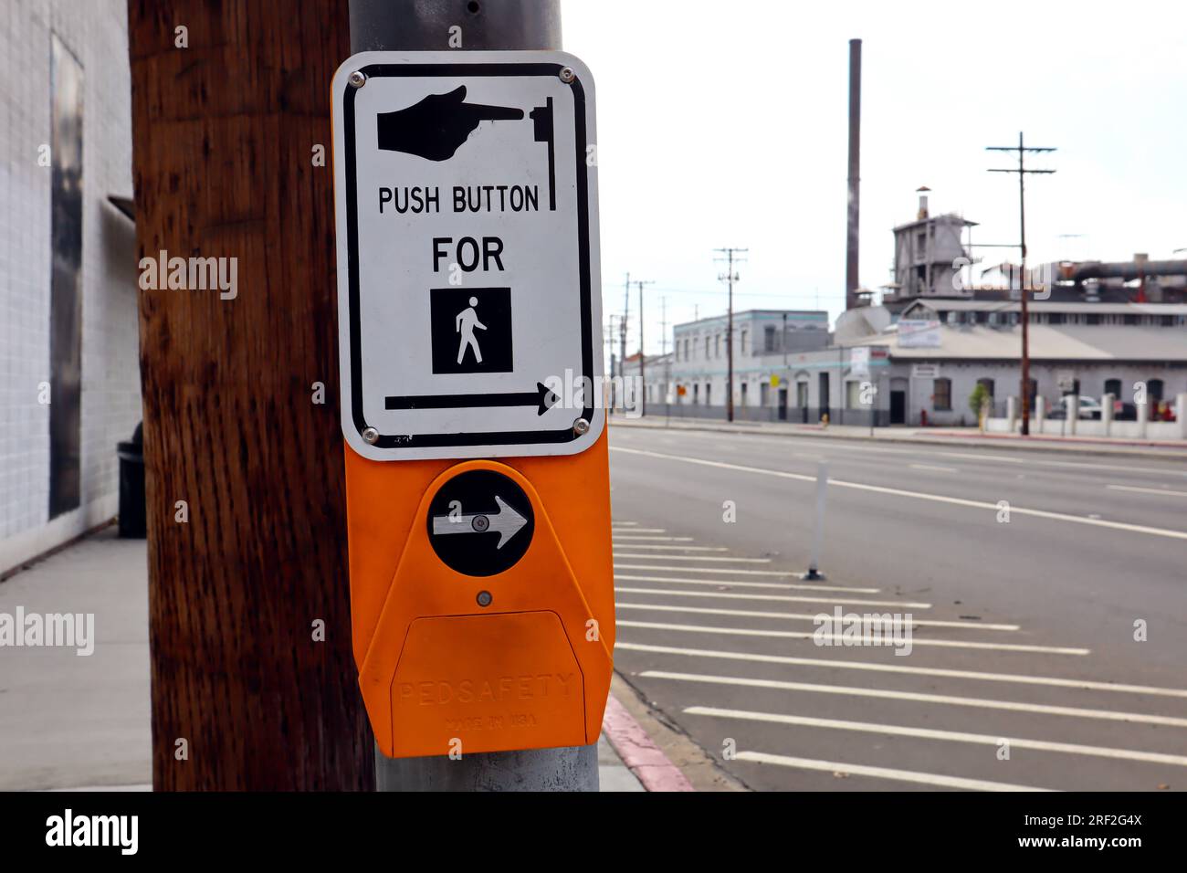 United states walk cross signal hi-res stock photography and images - Alamy