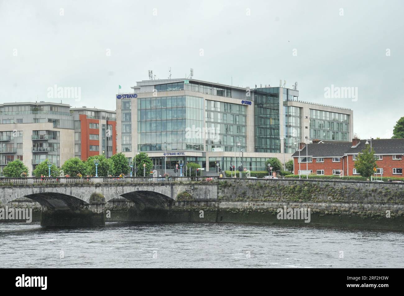 Strand Hotel, Limerick city. Ireland Stock Photo - Alamy