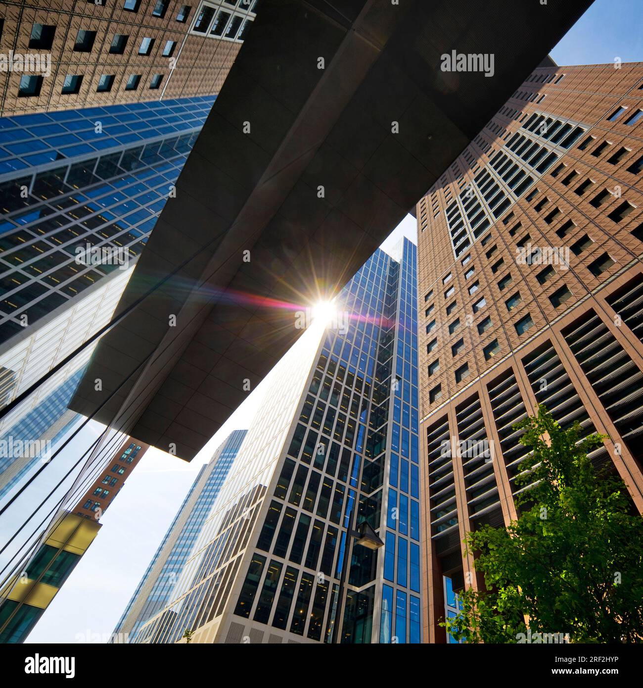 High rise skyscrapers office buildings hi-res stock photography and ...