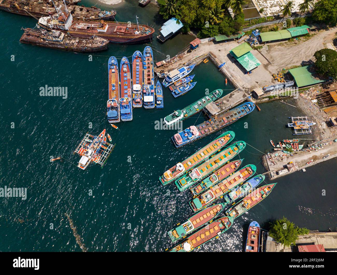 Sunlight reflection over the fishing boats and sea in General Santos ...