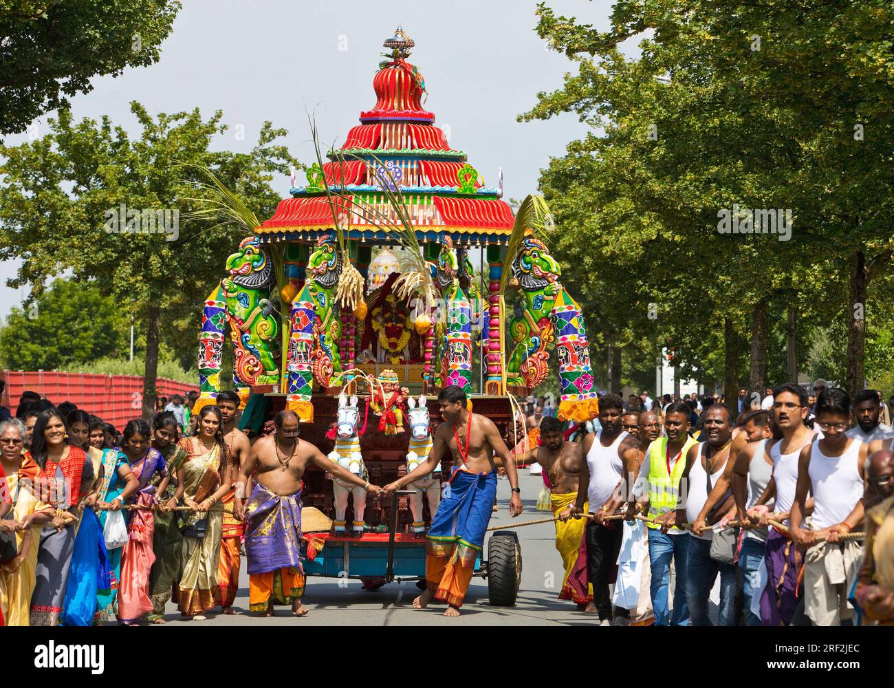 Hindus on the main festival day at the big procession Theer, Sri ...