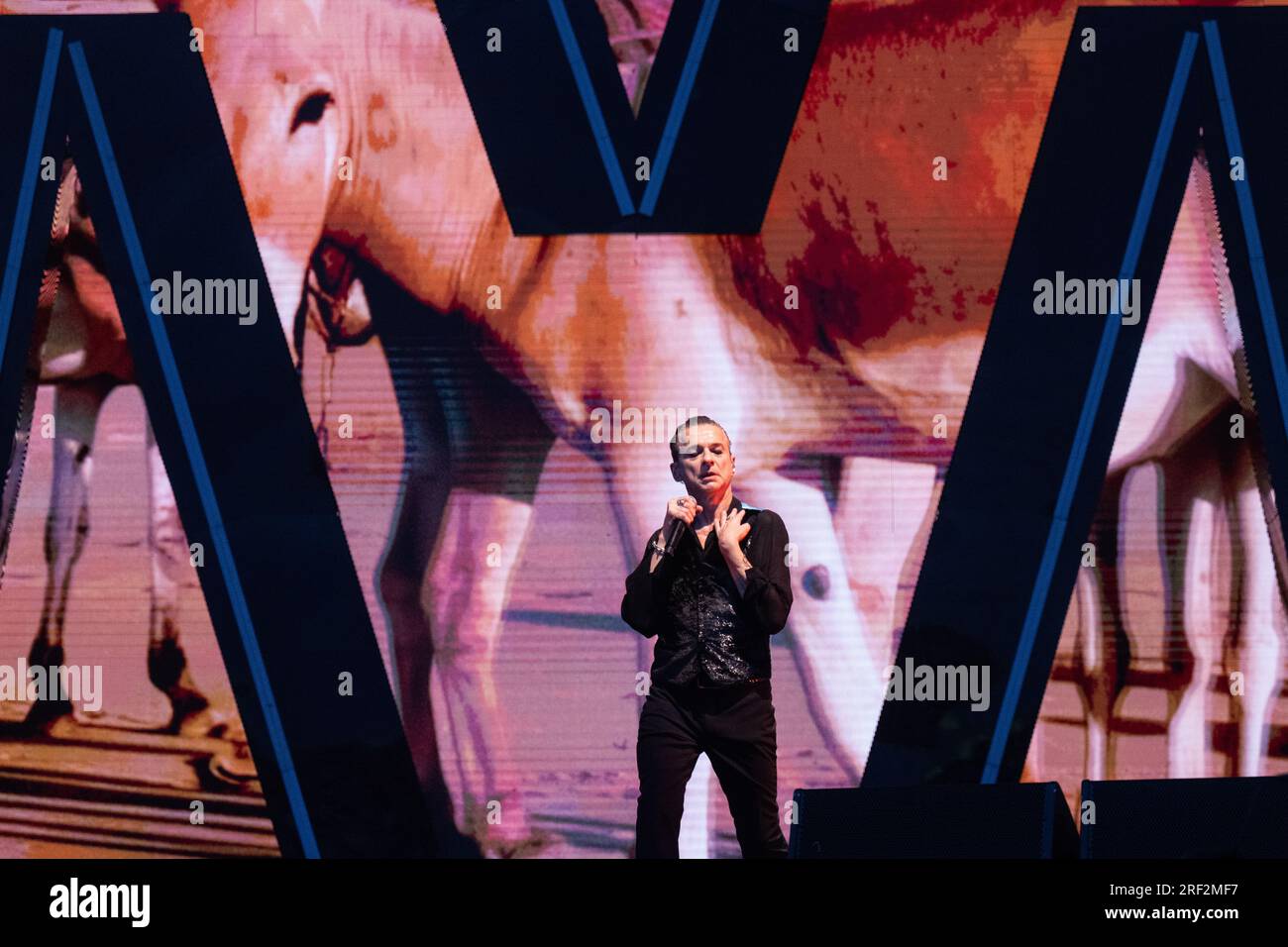 Dave gahan depeche 2023 hi-res stock photography and images - Alamy