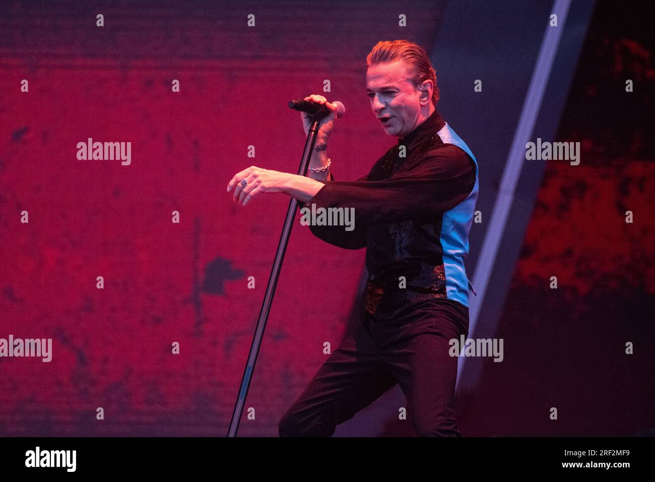 Dave gahan depeche 2023 hi-res stock photography and images - Alamy