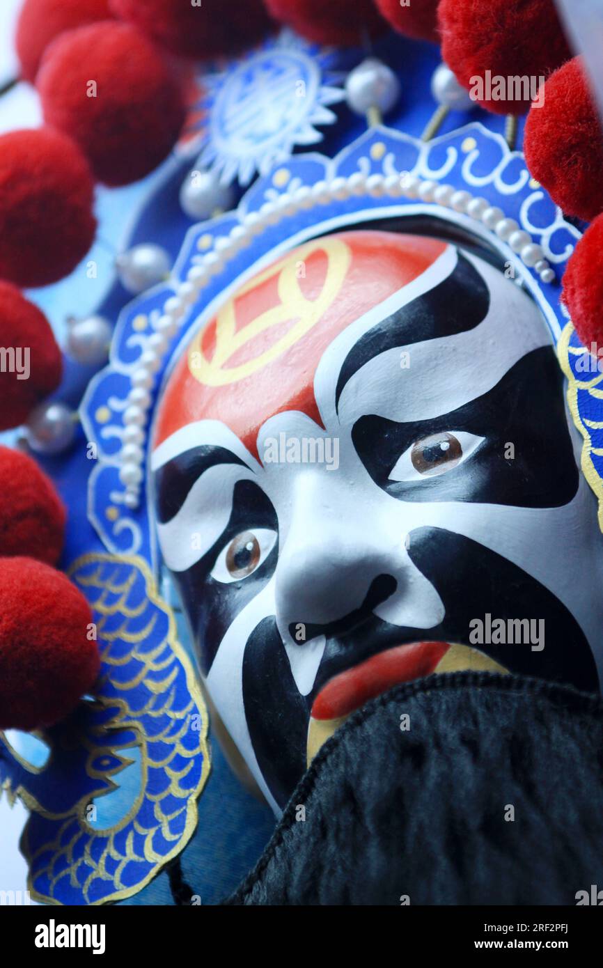 Chinese opera masks hi-res stock photography and images - Alamy