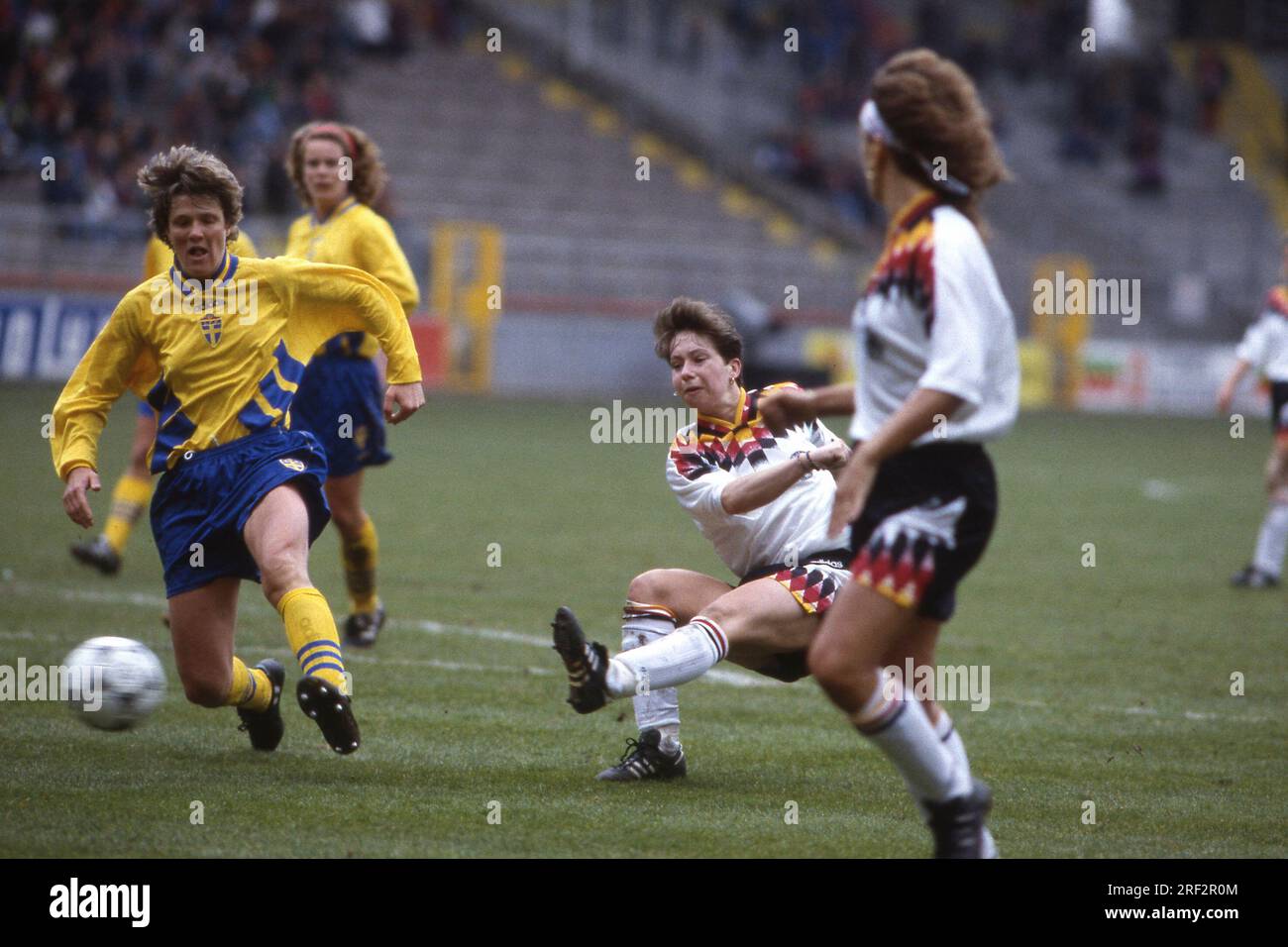 Sweden football 1995 hi-res stock photography and images - Alamy