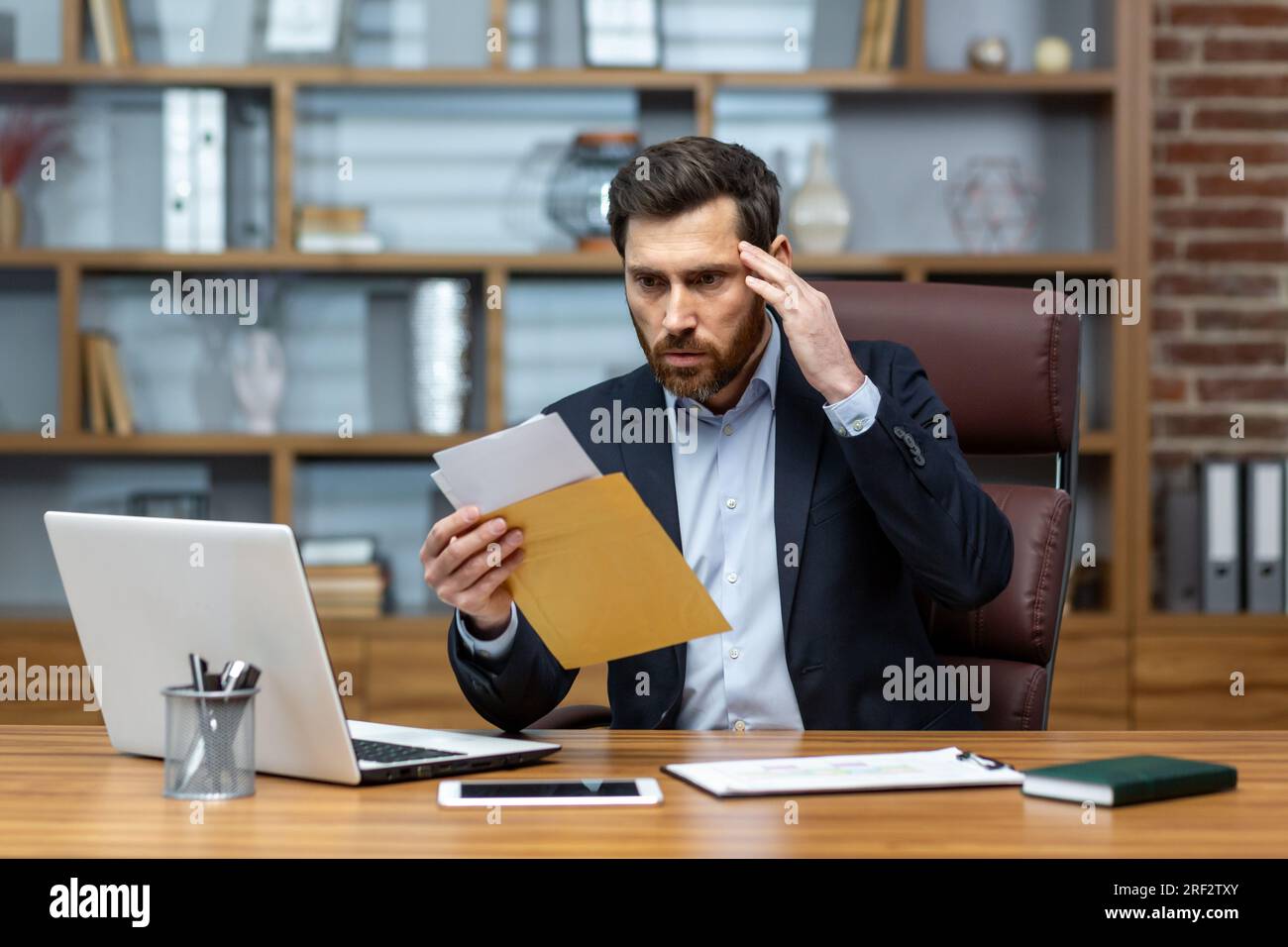 Male with news papers hi-res stock photography and images - Alamy