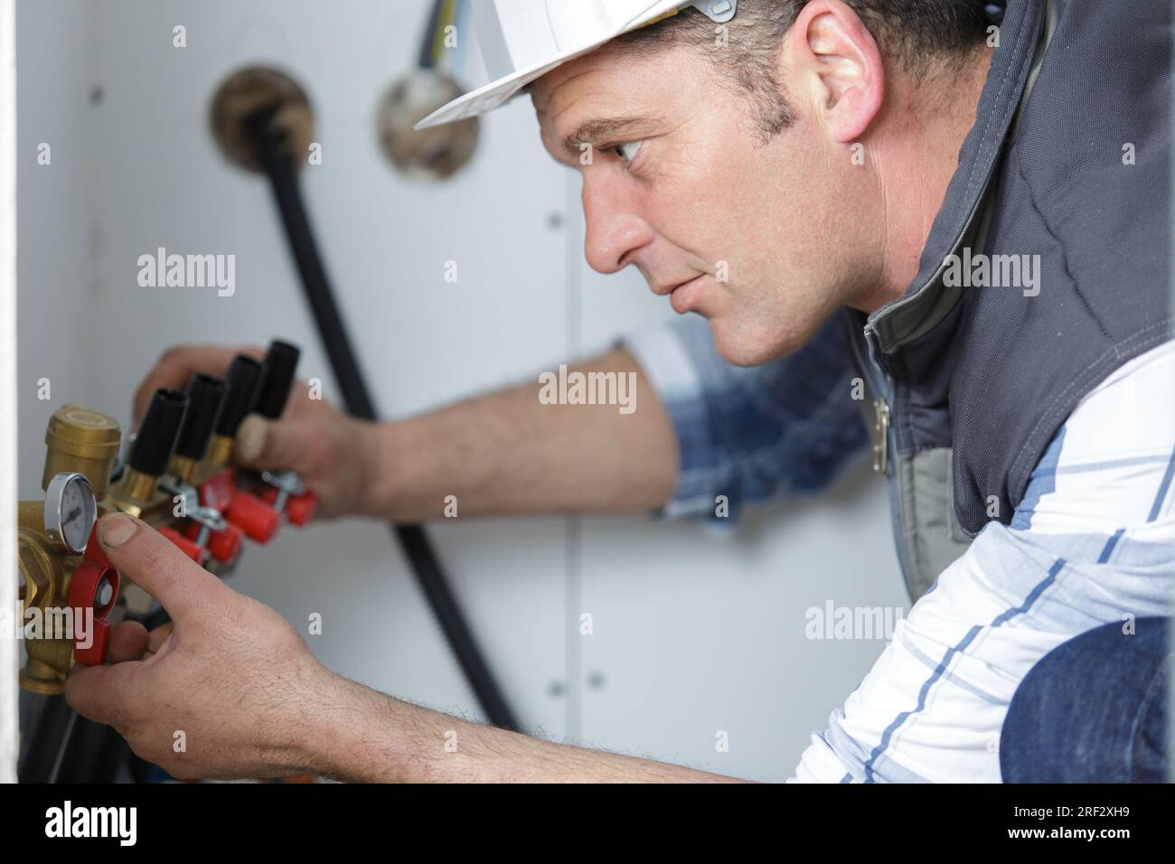 Check valves hi-res stock photography and images - Alamy
