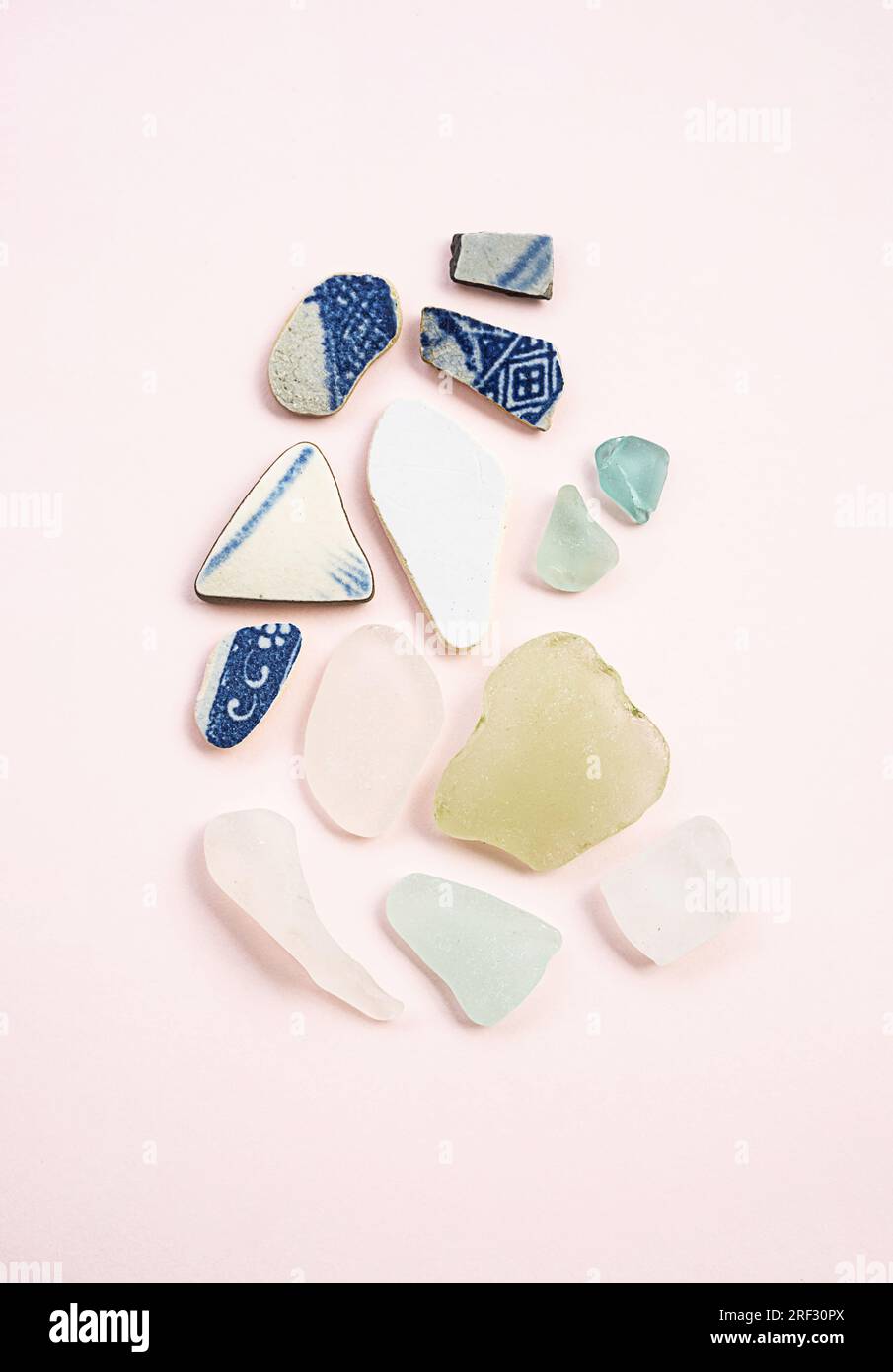 Sea glass arrangement. Ocean glass pieces display Stock Photo - Alamy