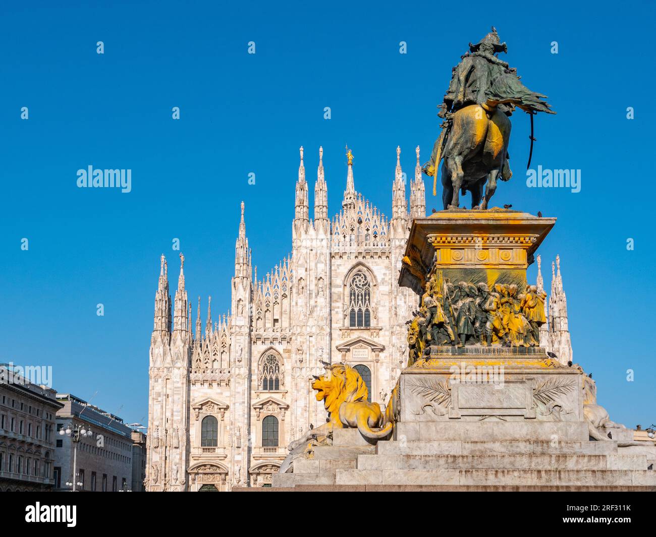 Colourful milan hi-res stock photography and images - Alamy