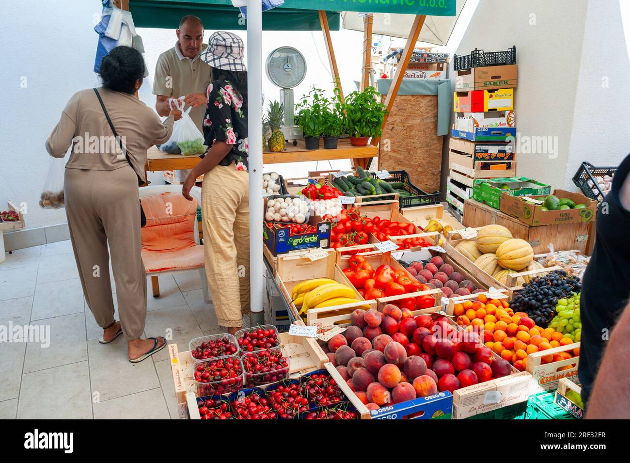 Cavtat market hi-res stock photography and images - Alamy