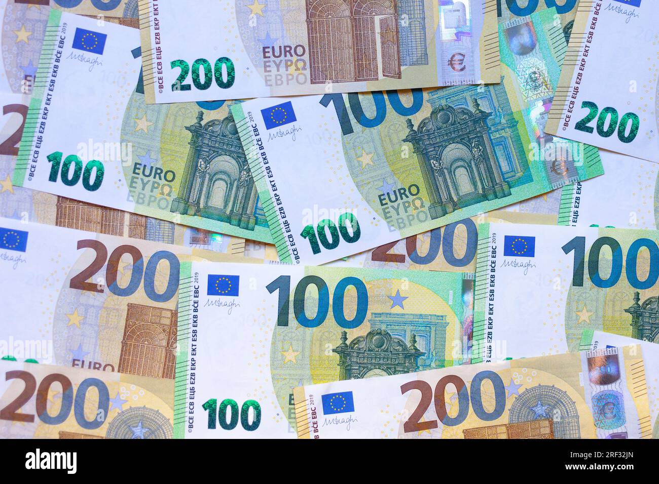 Two hundred euro banknote hi-res stock photography and images - Alamy