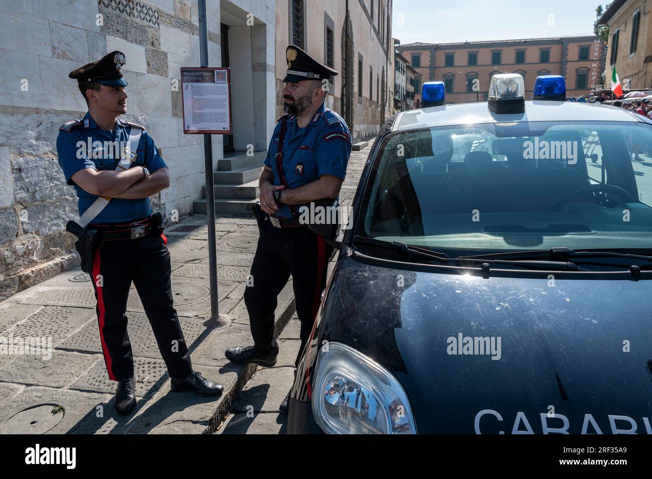 Two Police officers of the Carabinieri were on duty at the Leaning ...
