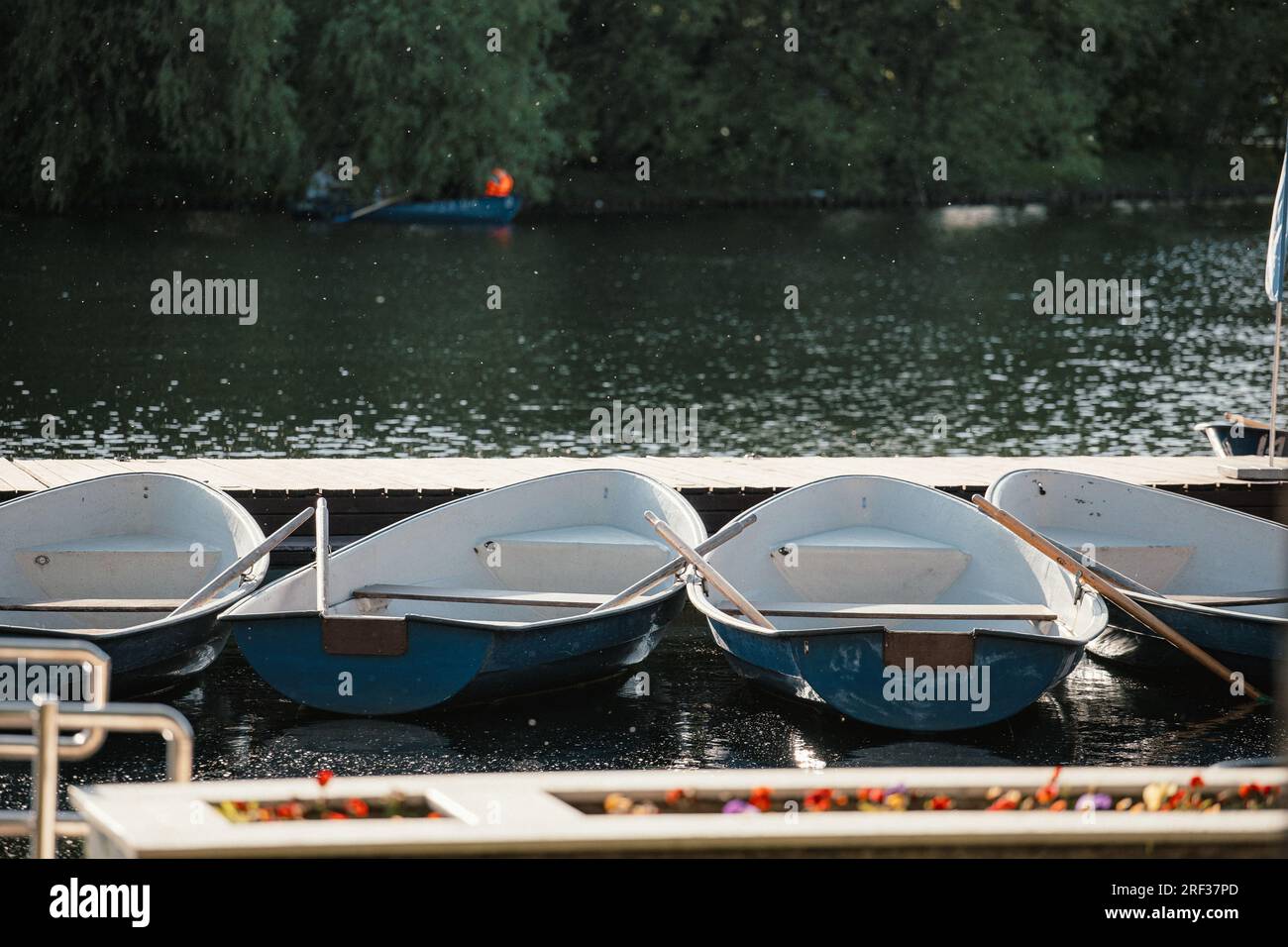 Vintage wood boats hi-res stock photography and images - Alamy