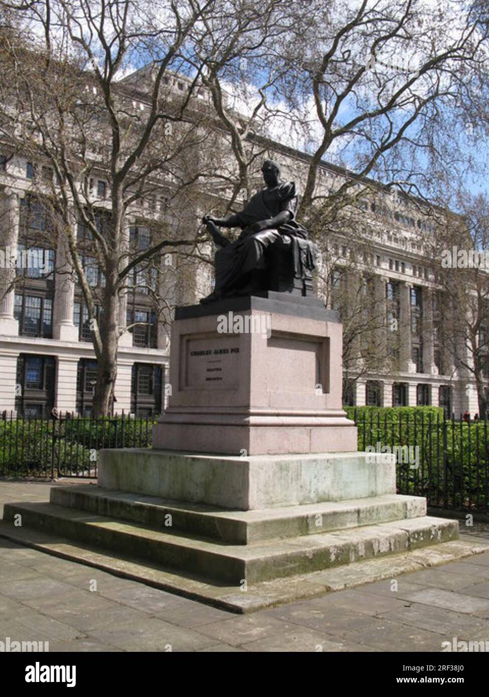 Richard westmacott statue of fox hi-res stock photography and images ...