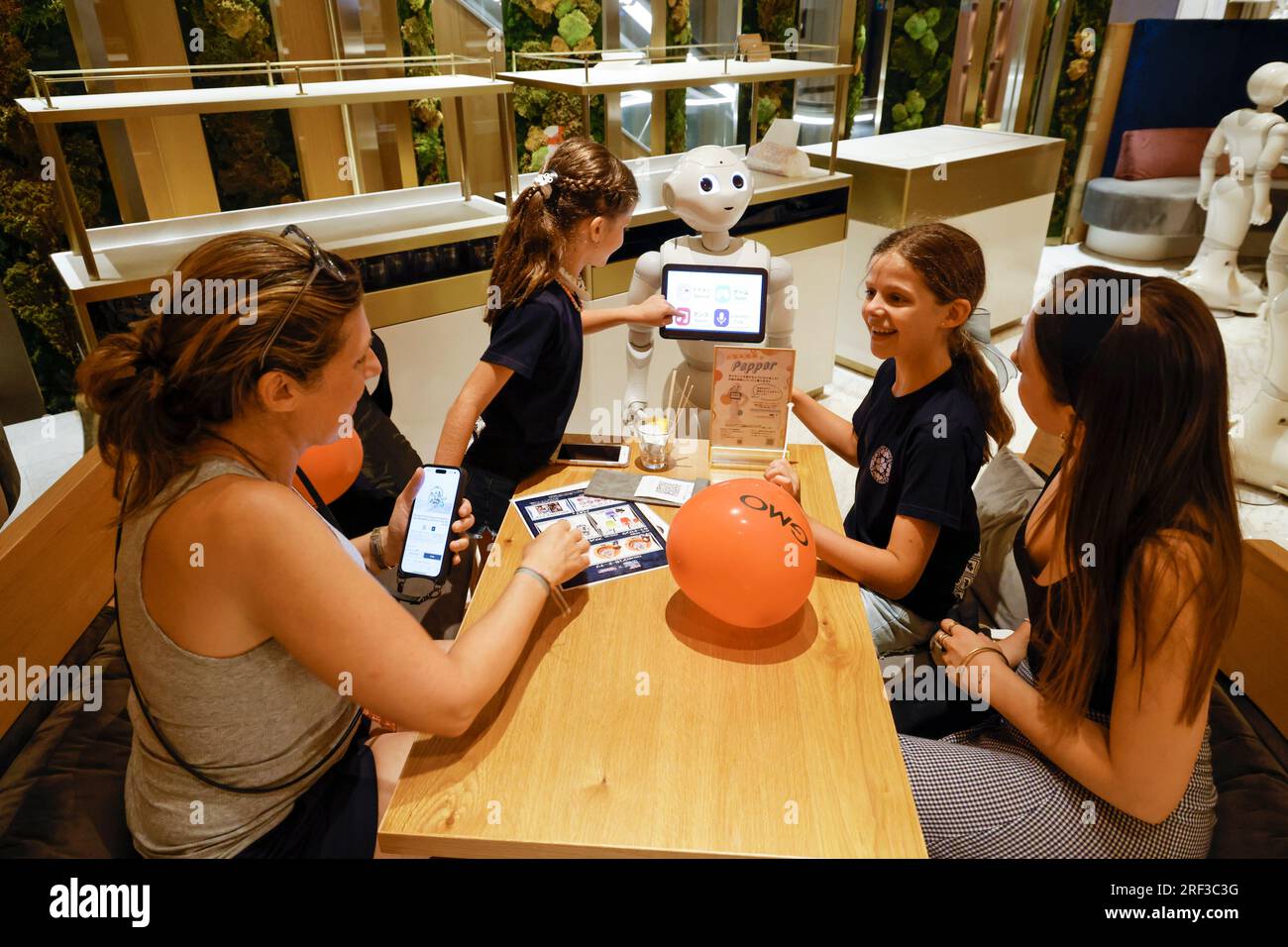 PEPPER PARLOR A UNIQUE CAFE EXPERIENCE IN THE HEART OF TOKYO Stock ...