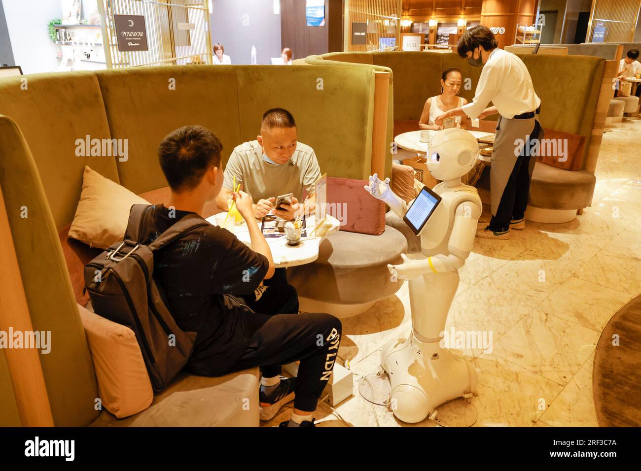 PEPPER PARLOR A UNIQUE CAFE EXPERIENCE IN THE HEART OF TOKYO Stock ...