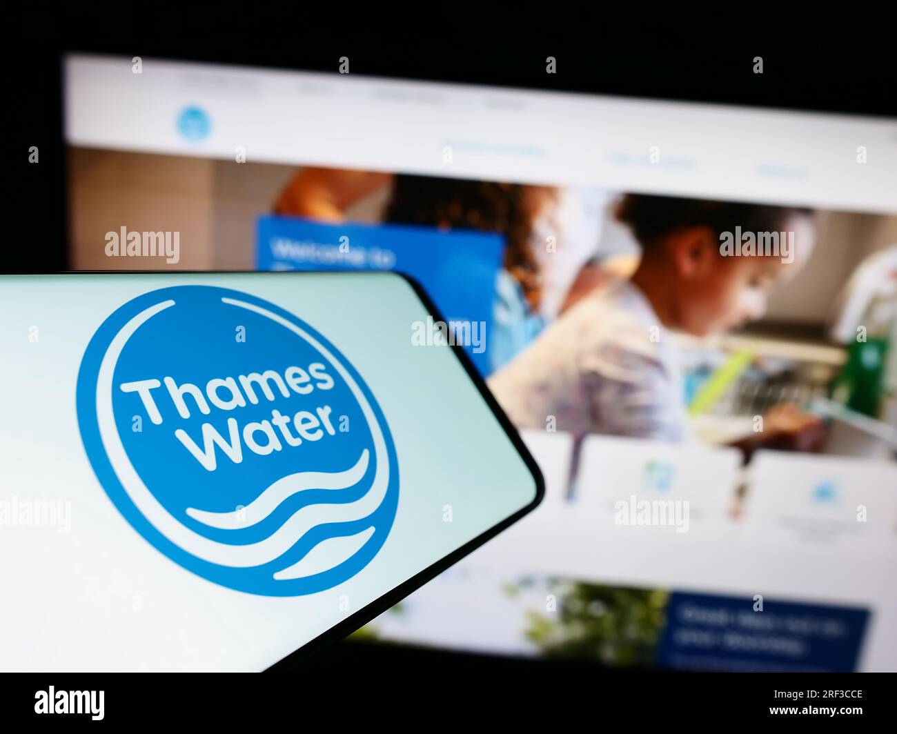 Thames water logo hi-res stock photography and images - Alamy