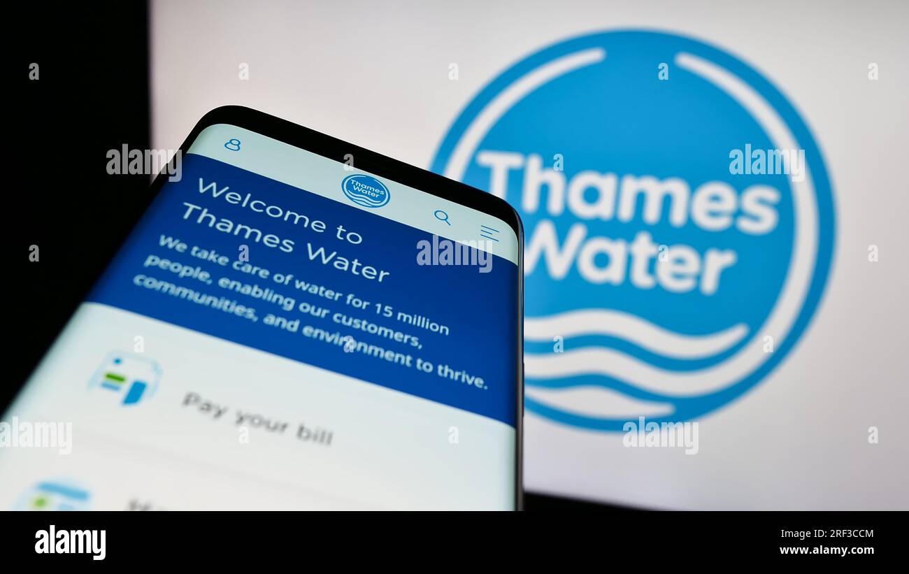 Thames water logo hi-res stock photography and images - Alamy