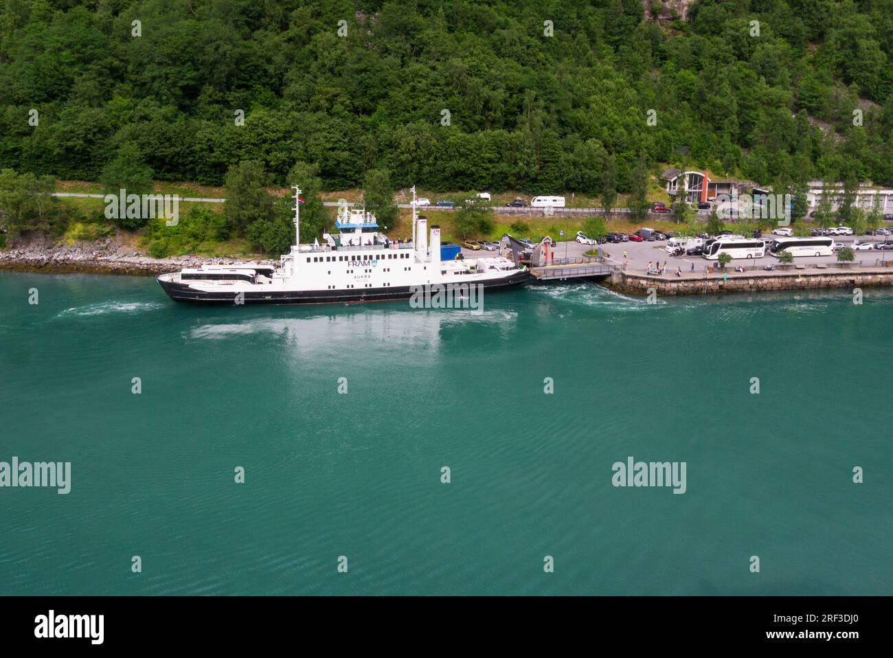 Ferry loading cars and coaches hi-res stock photography and images - Alamy