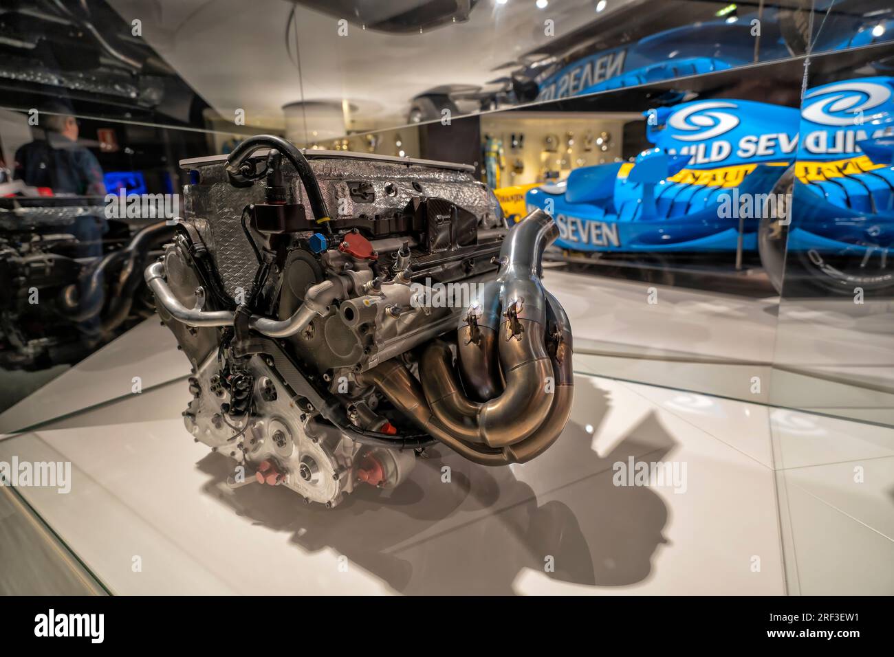 V10 engine of the Renault R25 with which Fernando Alonso won the Formula 1 World Championship in ...